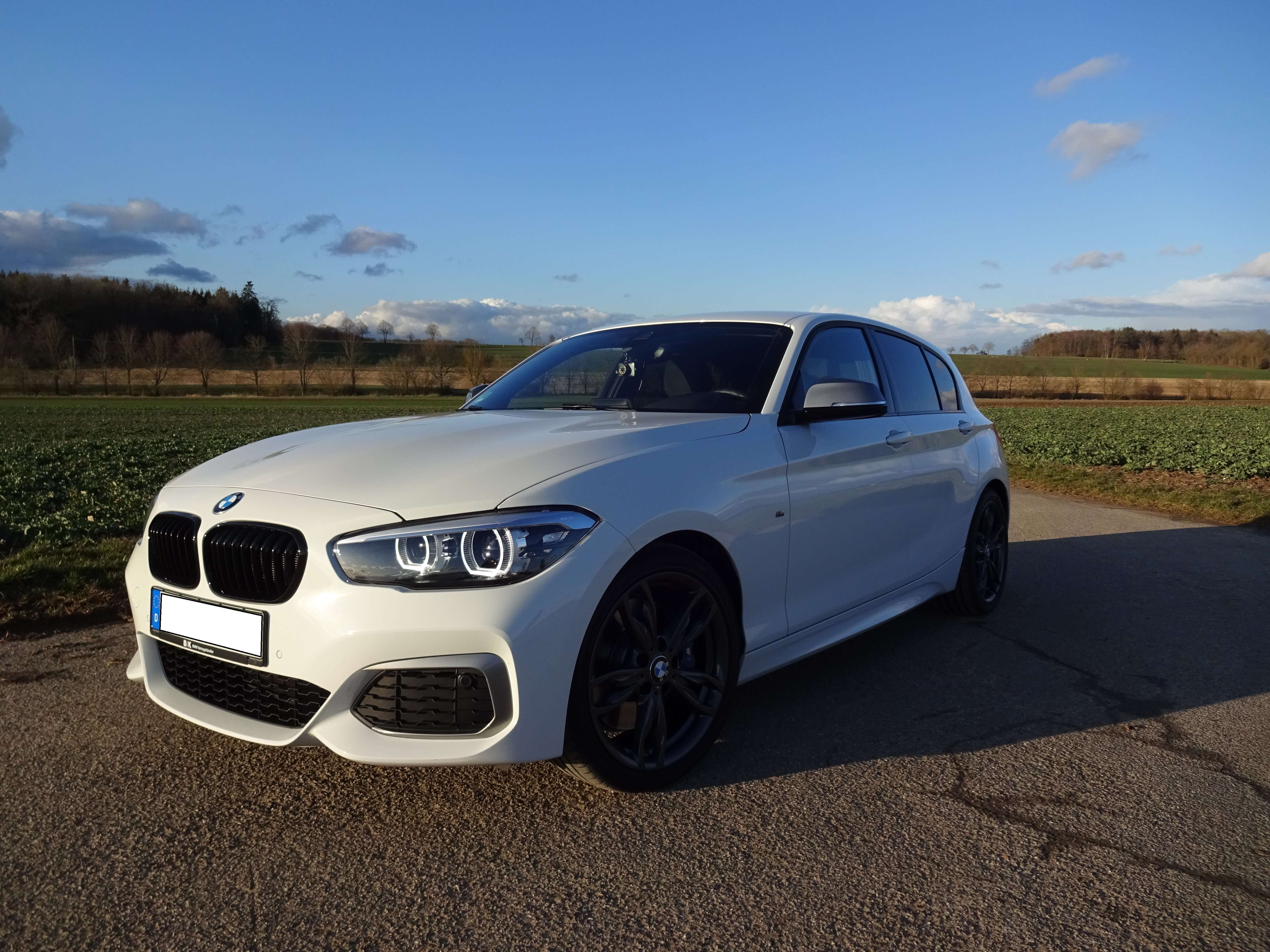 Coche BMW 140i Gasolina 2018 - 25175