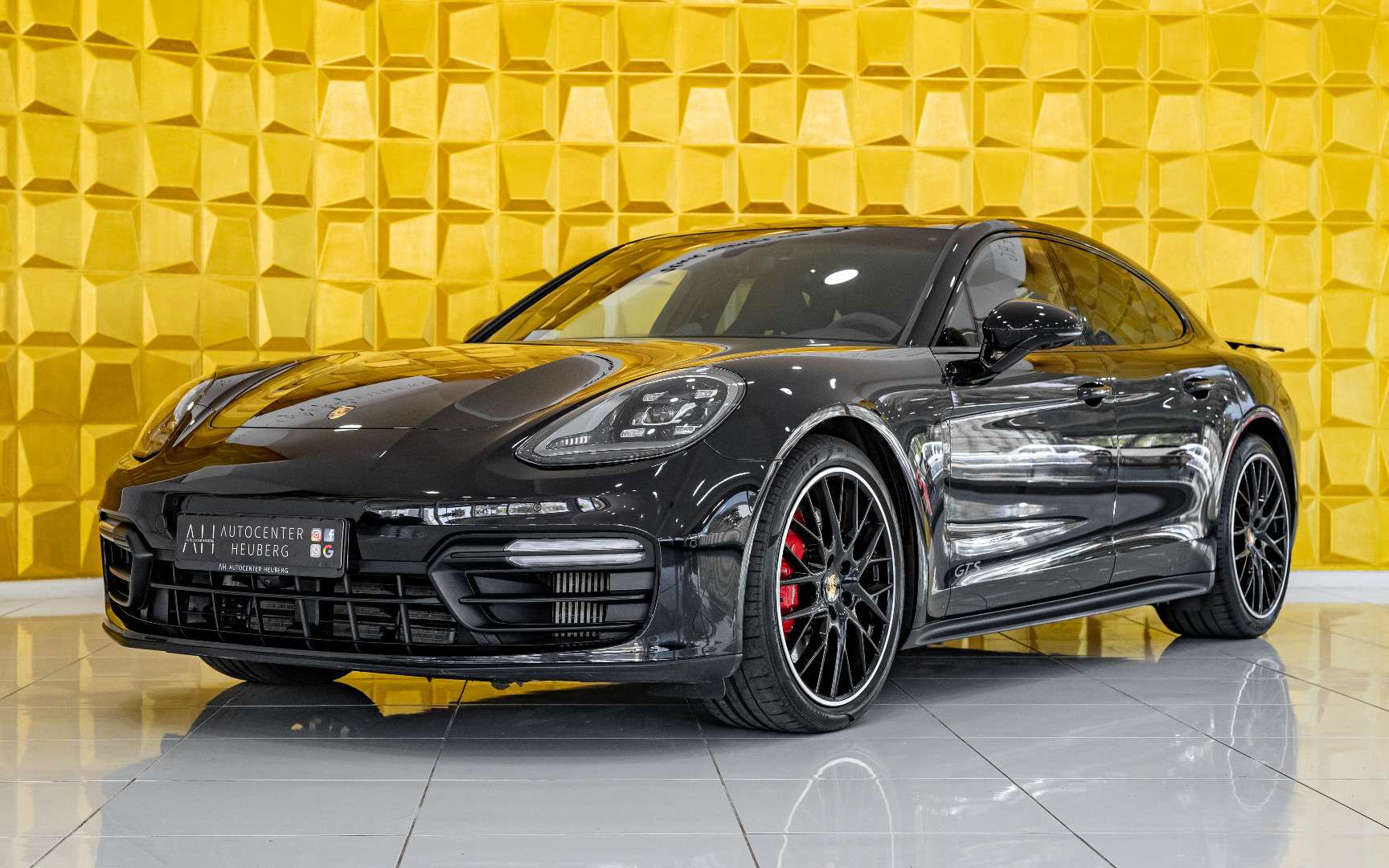 Coche PORSCHE Panamera Gasolina 2018 - 64144