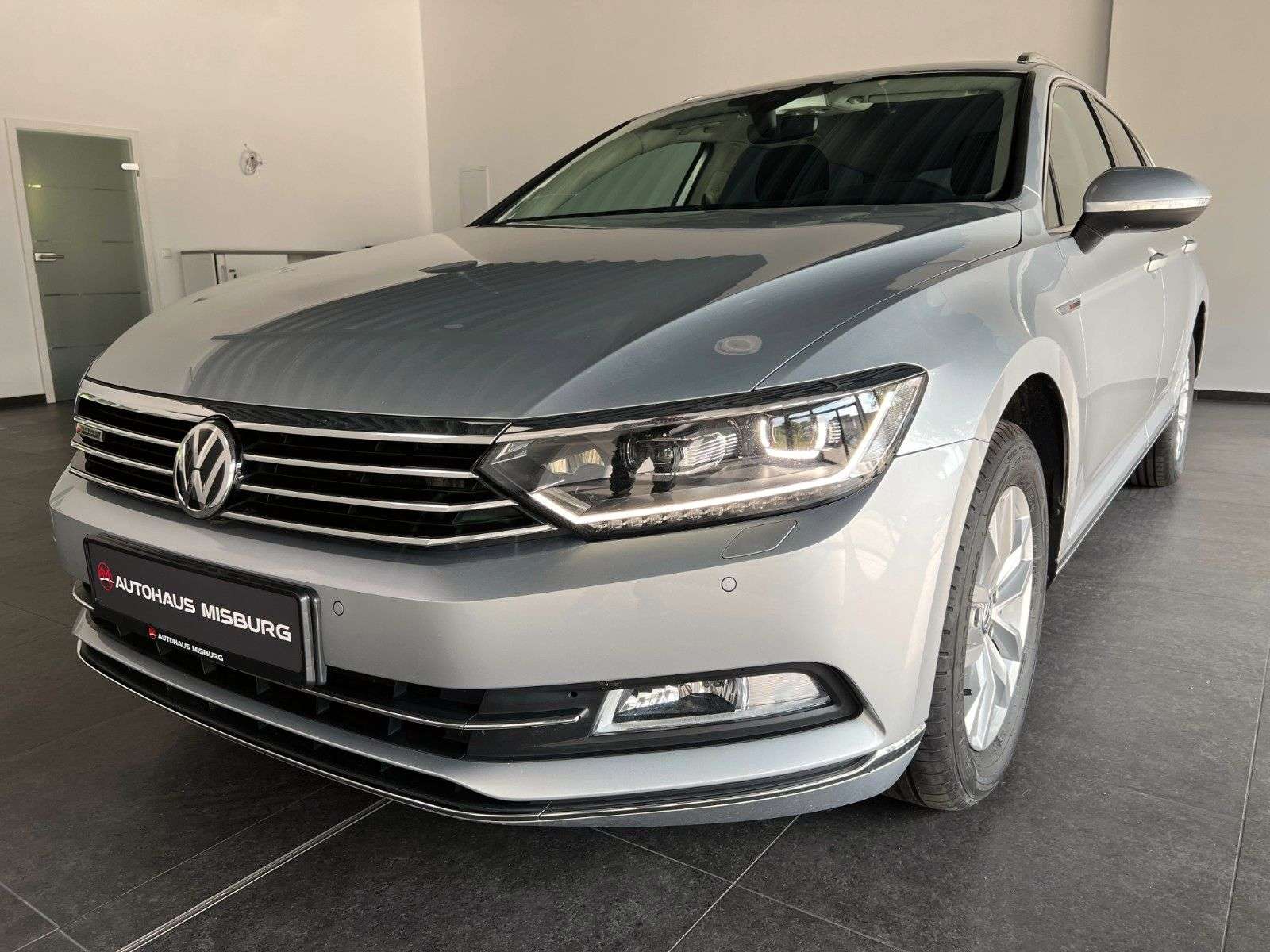 Coche VOLKSWAGEN Passat Variant Diésel 2017 - 48952