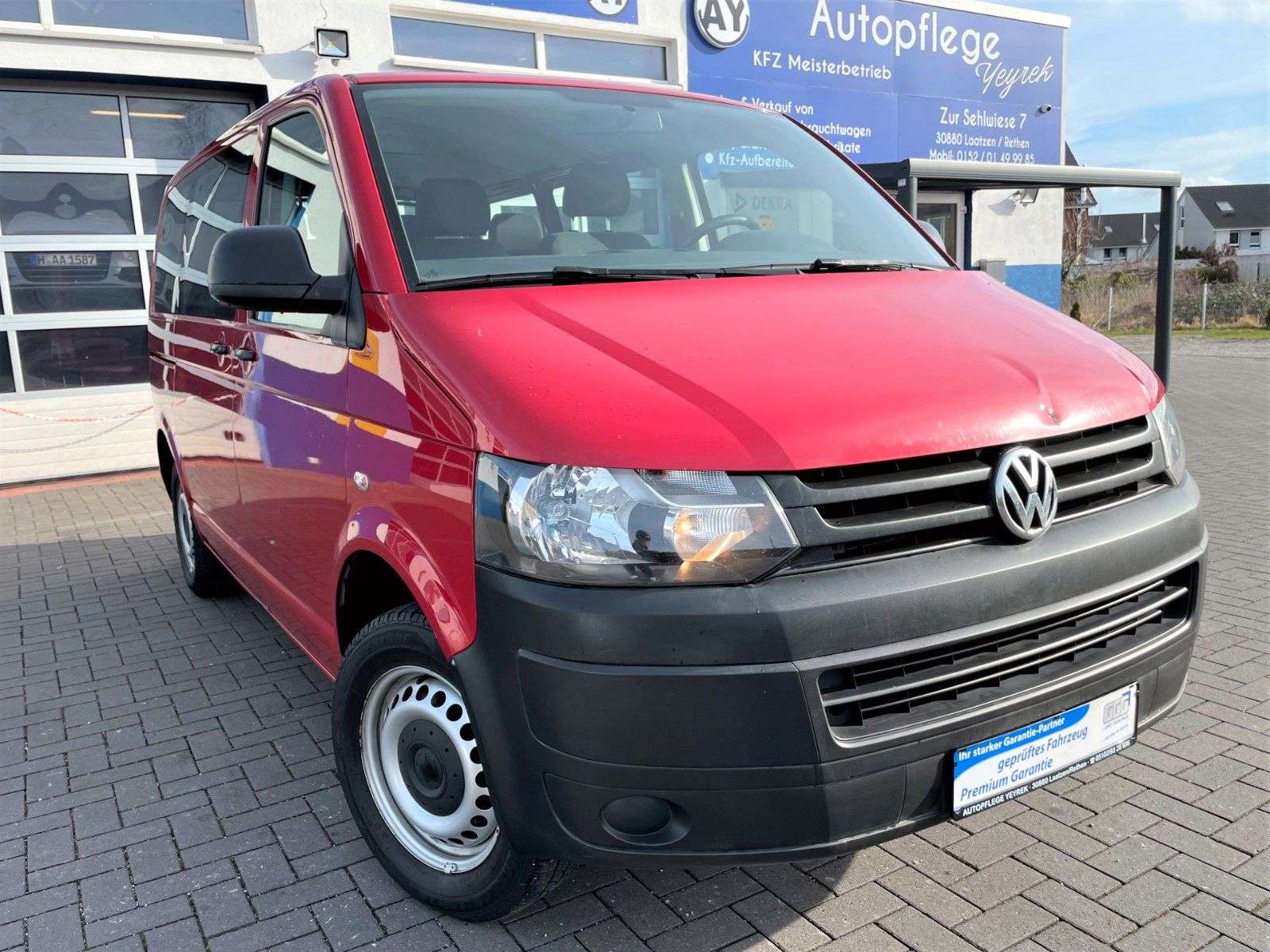 Coche VOLKSWAGEN T5 Kombi Diésel 2013 - 49720