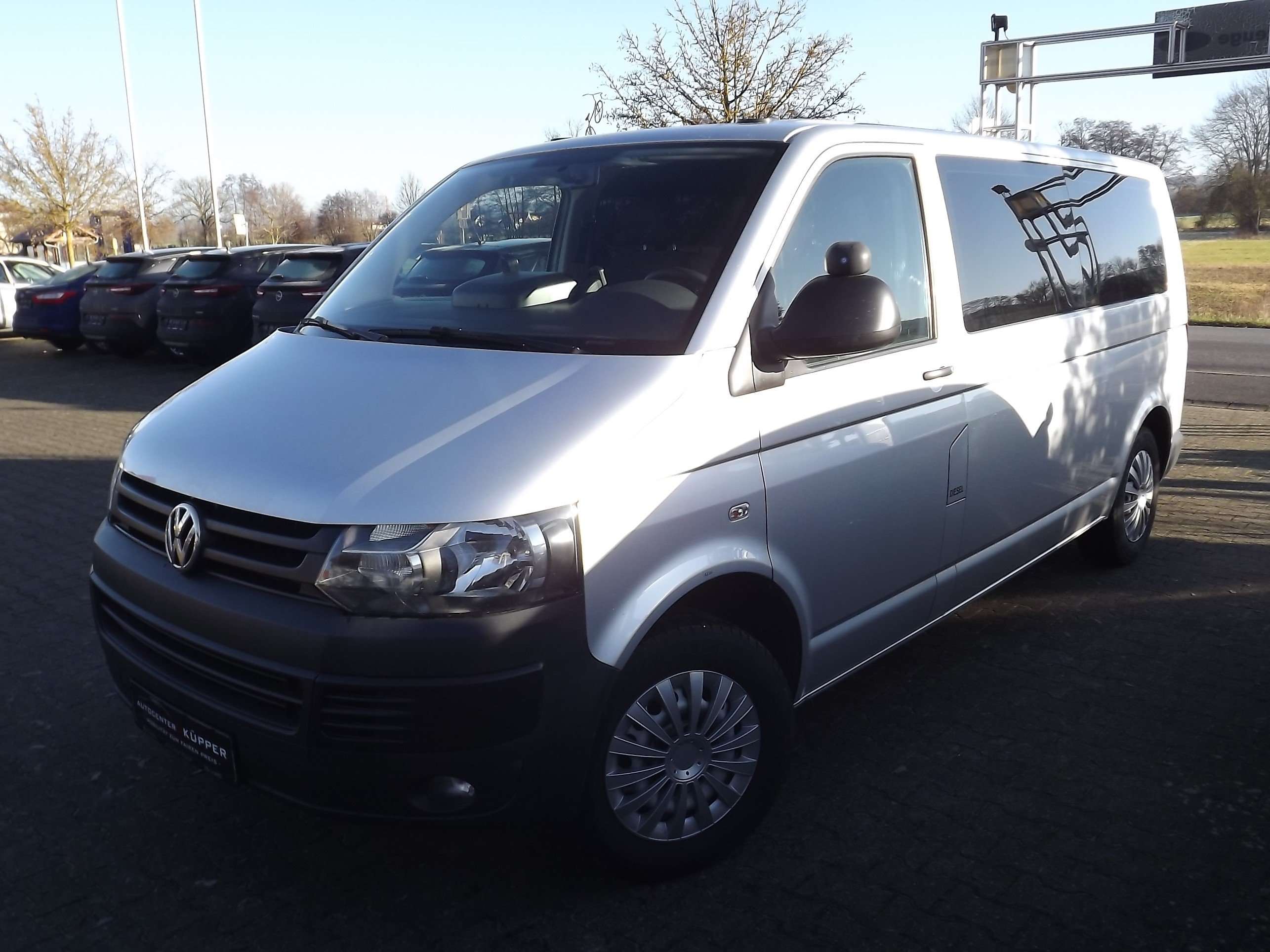 Coche VOLKSWAGEN T5 Kombi Diésel 2015 - 49731