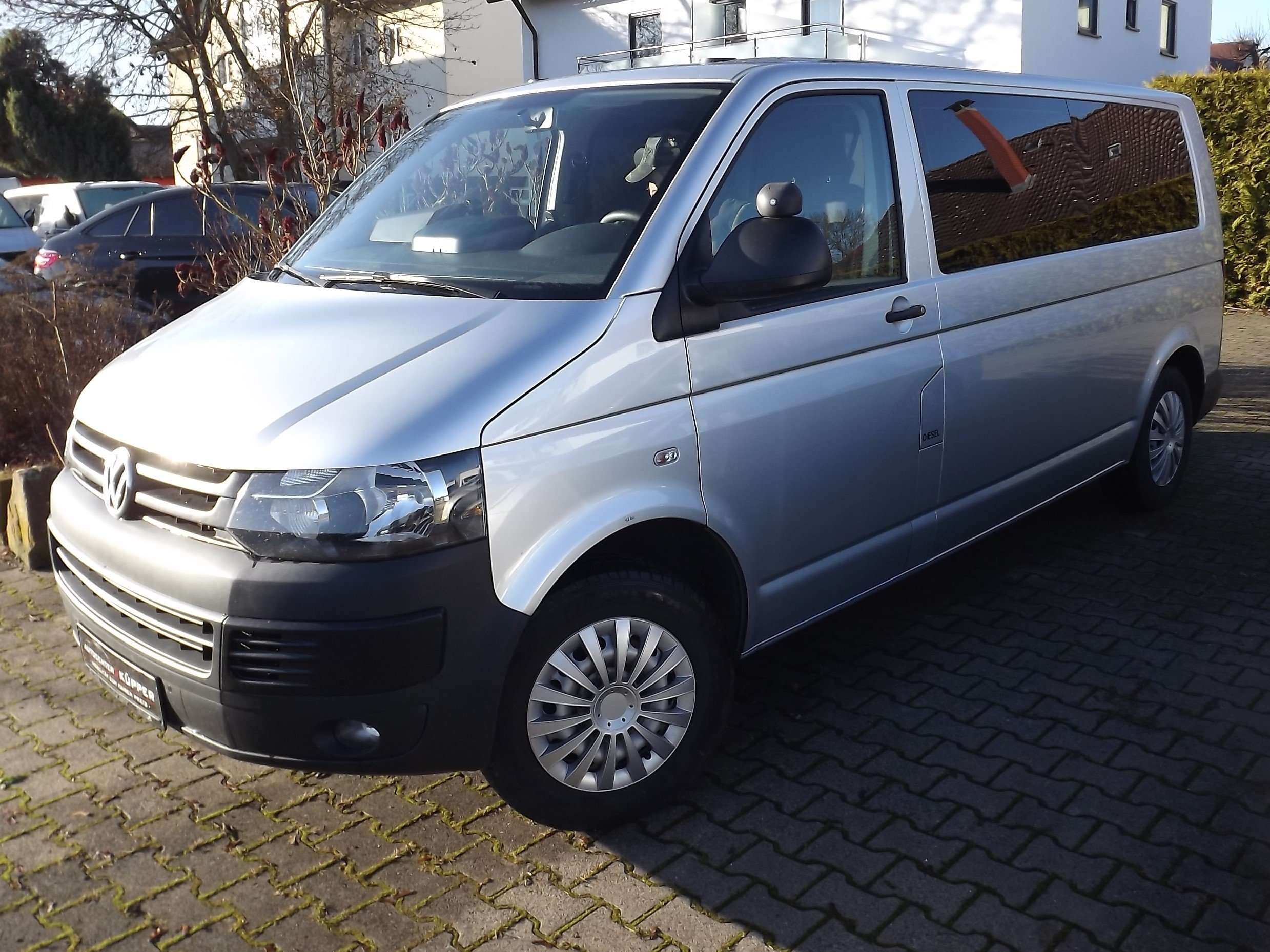 Coche VOLKSWAGEN T5 Kombi Diésel 2015 - 49732