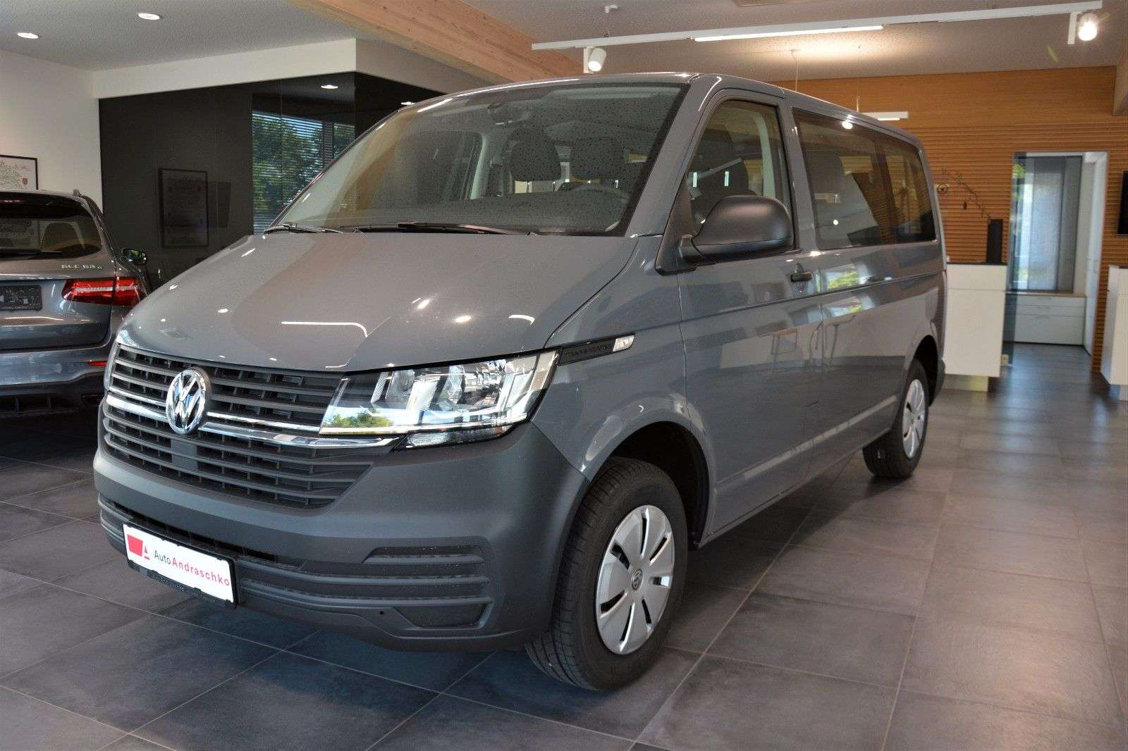 Coche VOLKSWAGEN T6 Kombi Diésel 2022 - 58643
