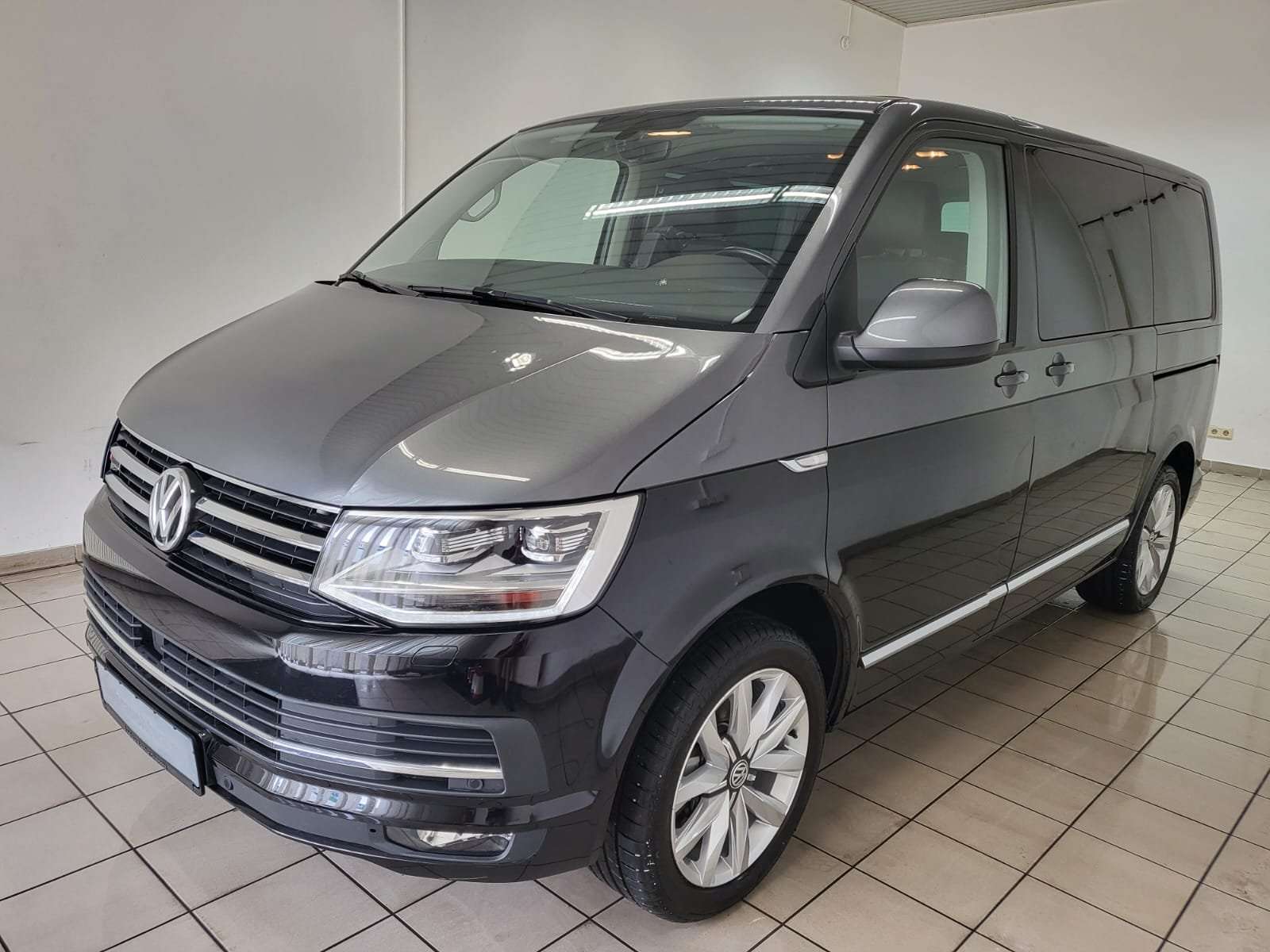 Coche VOLKSWAGEN T6 Multivan Diésel 2019 - 58783