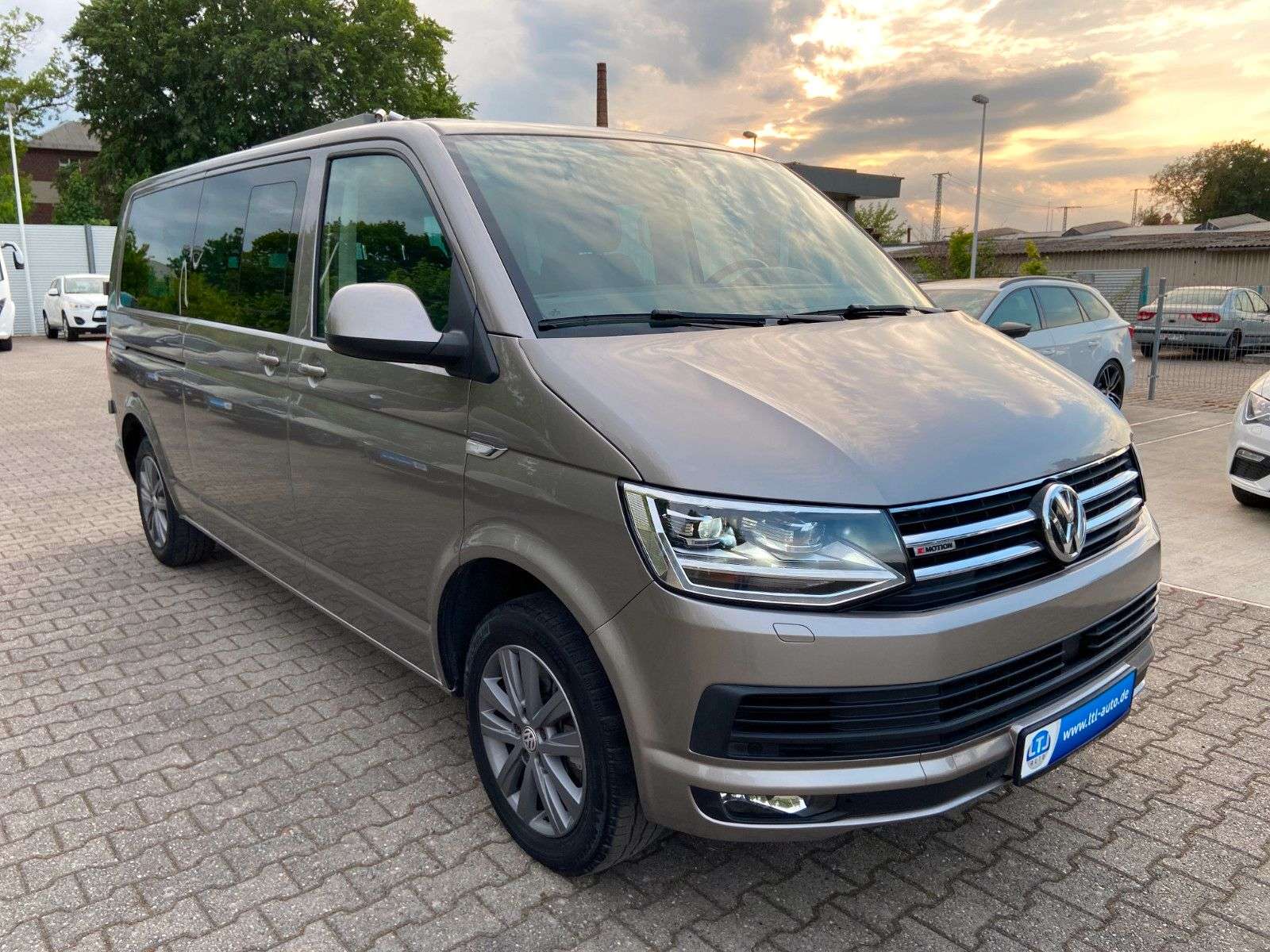 Coche VOLKSWAGEN T6 Multivan Gasolina 2018 - 58754